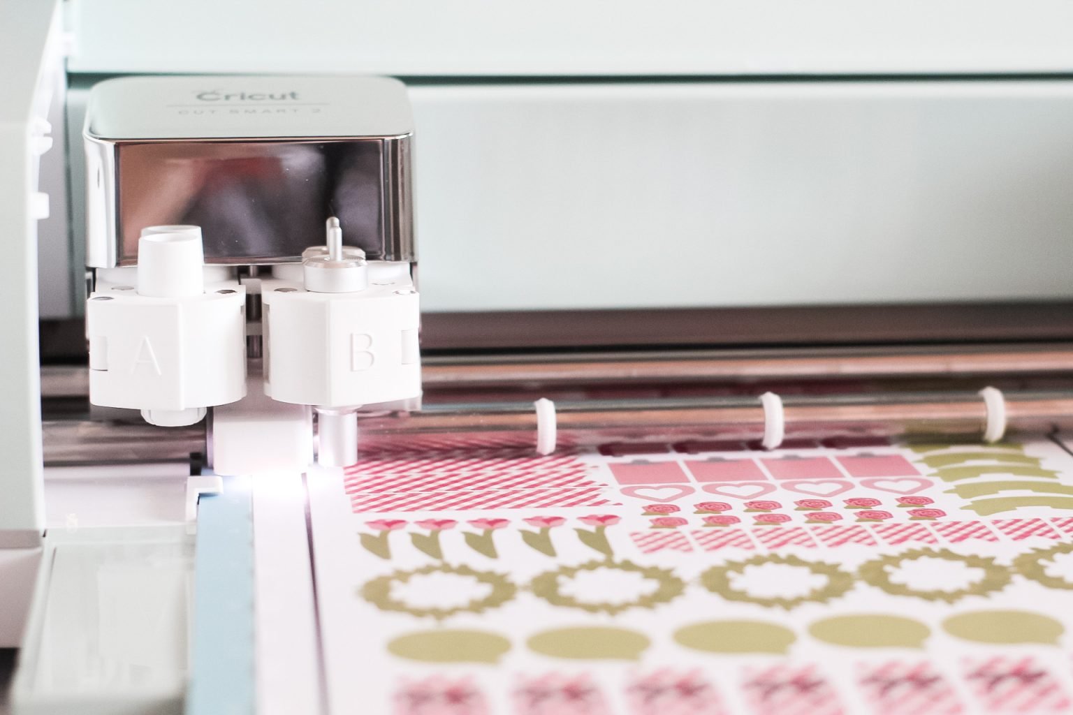 Cricut Print Then Cut Tutorial: Easy DIY Stickers