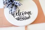 DIY Round Wood Door Sign - A Cricut Tutorial