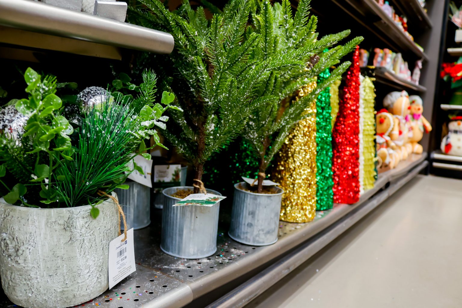 Easy Christmas Gifts from Christmas Tree Shops - Slay At Home Mother