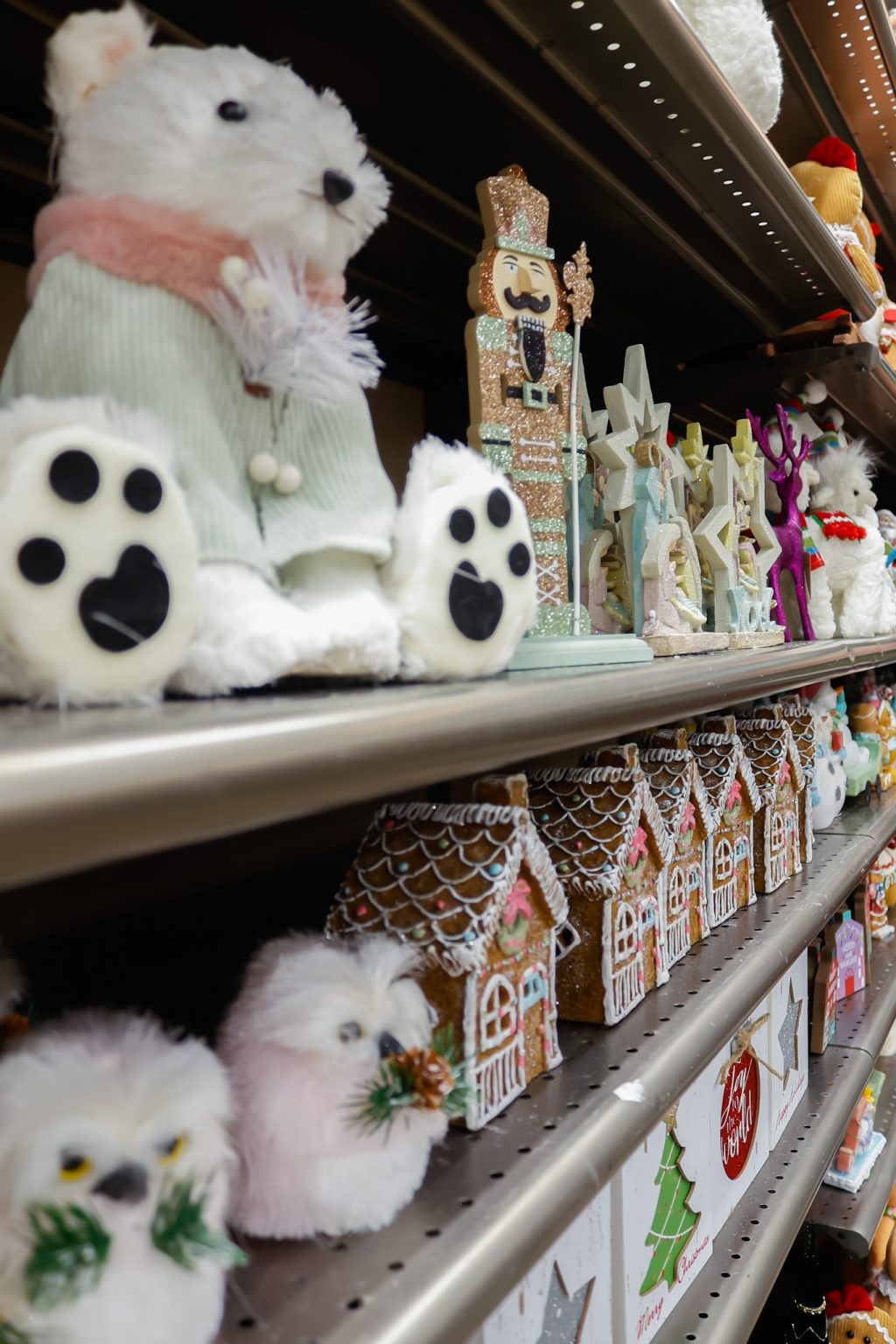 Easy Christmas Gifts from Christmas Tree Shops - Slay At Home Mother