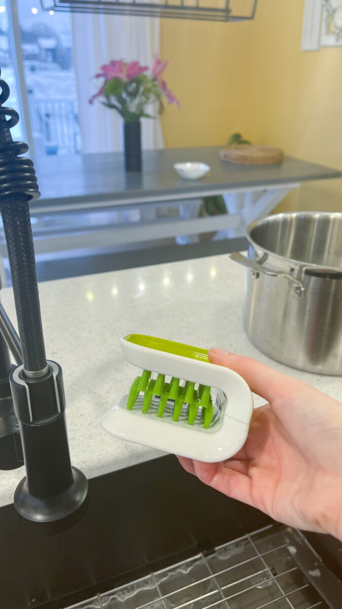 When Must A Knife Be Cleaned And Sanitized